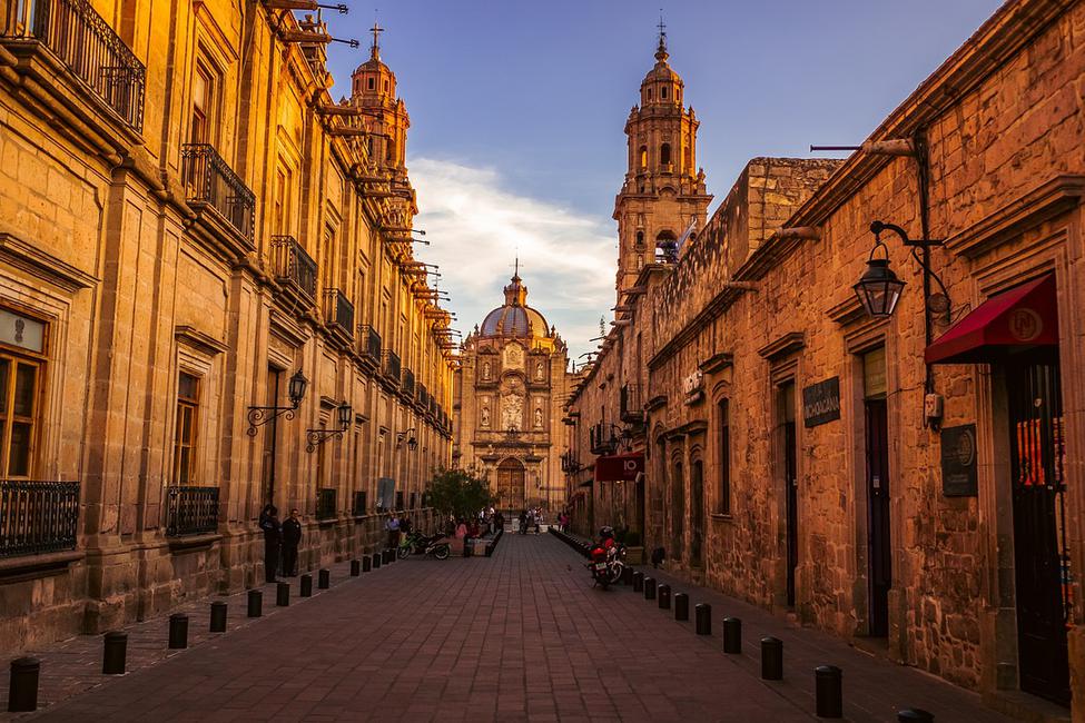 Mexico City - Tours and Travel Guide, Hotel Booking, Blogs